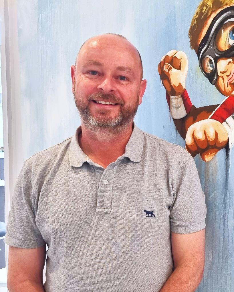 Dr Mick Curtis